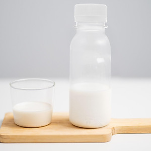 MAGICLULU 6pcs Transparent PET Milk Bottle Sealing Water Bottles Juice Bottles with Lids Small Portable Bottles for Fruit Juice Milk Storage 100ML