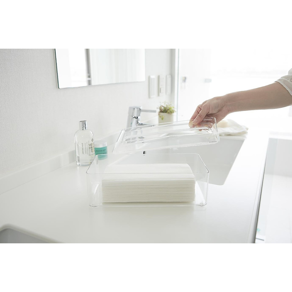 YAMAZAKI home 2334 Tissue Box Holder-Dispenser and Organizer, One Size, Clear