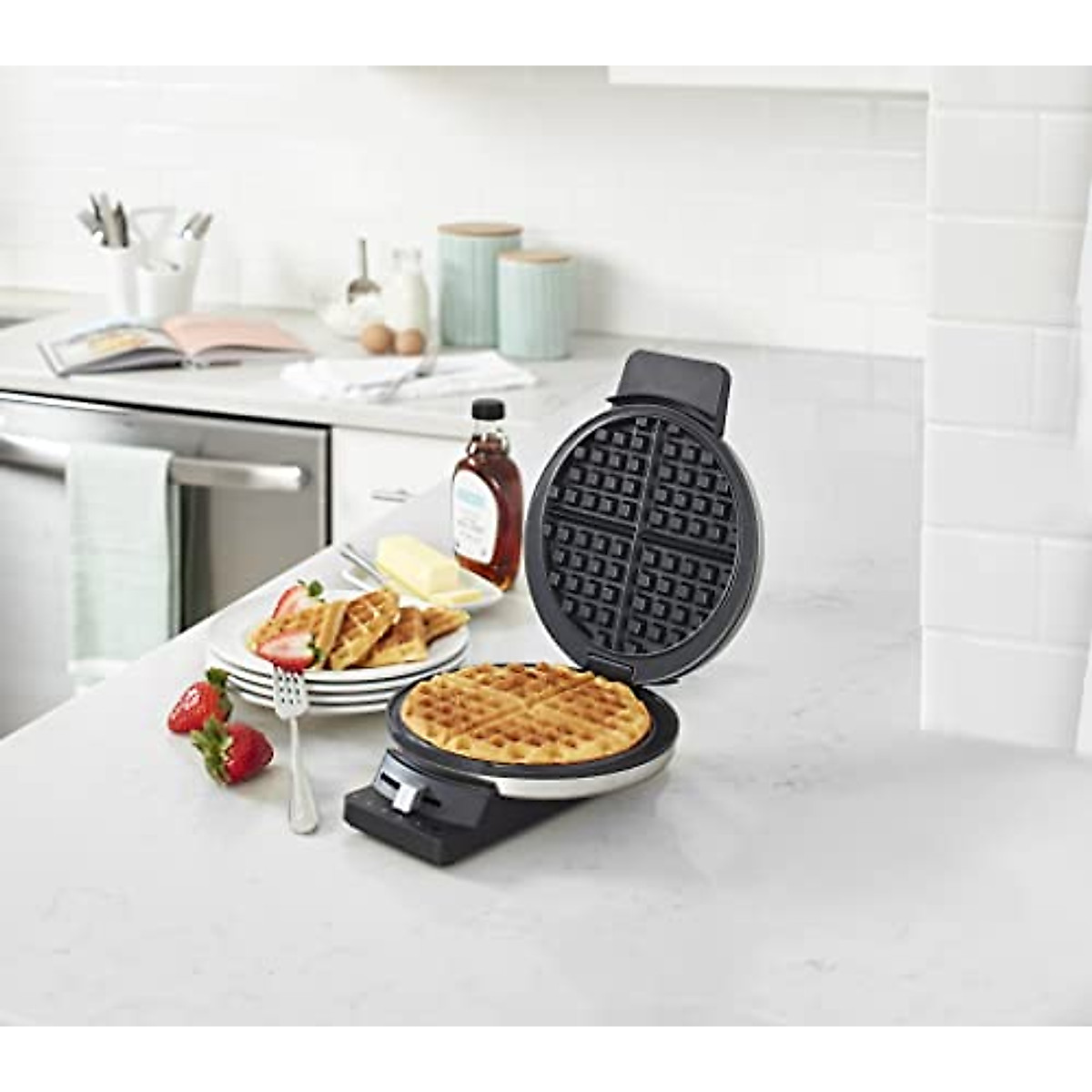 Cuisinart Classic Waffle Maker, Round, Silver