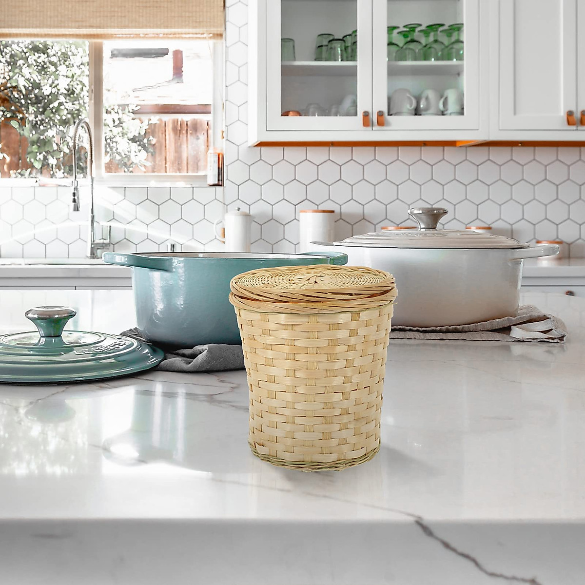 Hemoton 2pcs Small Woven Basket with Lid Rattan Trash Can Wastebasket Wicker Round Trash Bin Woven Storage Basket Decorative Egg Basket Laundry Hamper Flower Pots Planter Holder