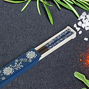 Youda Chopsticks Reusable Japanese Natural Wood Chopsticks 1 Pair with Case, Portable and Dishwasher Safe (Blue)