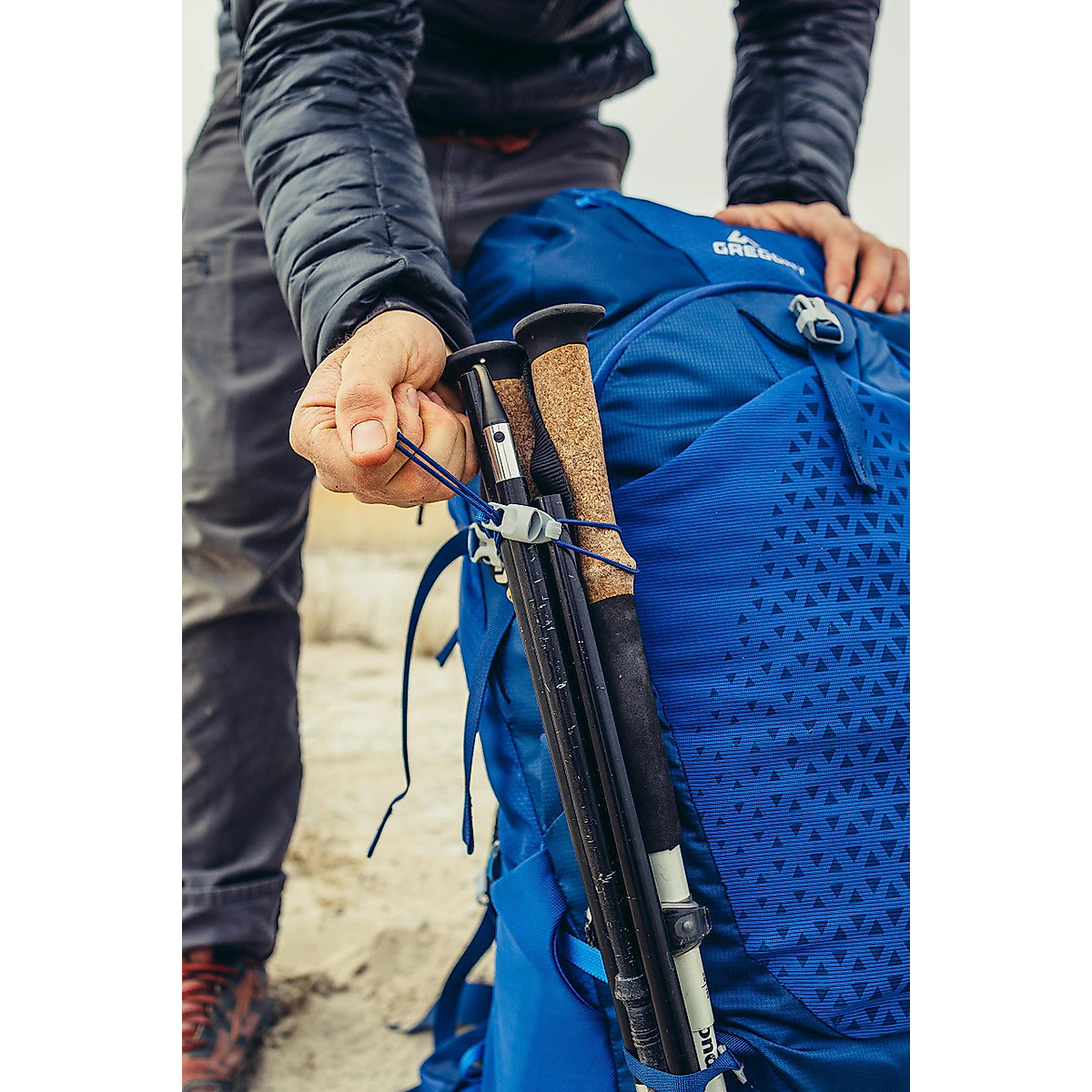 Gregory Mountain Products Zulu 40 Backpacking Backpack Ozone Black Small/Medium