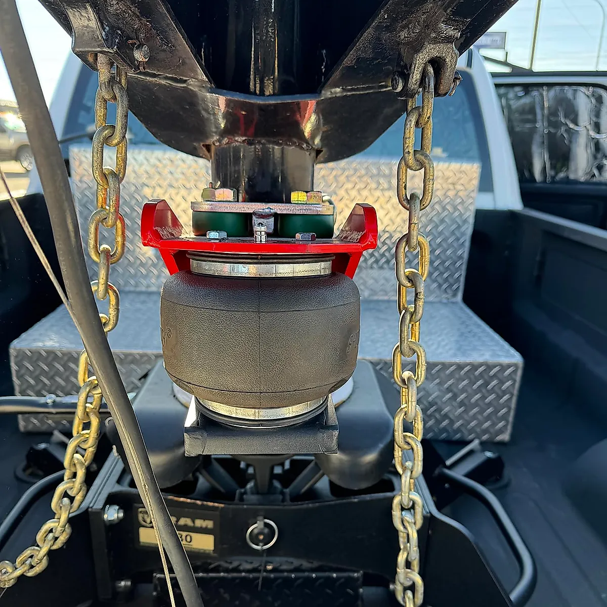 Shocker 40K Gooseneck Surge Air Hitch with King Pin, 4" Square Straight Pin