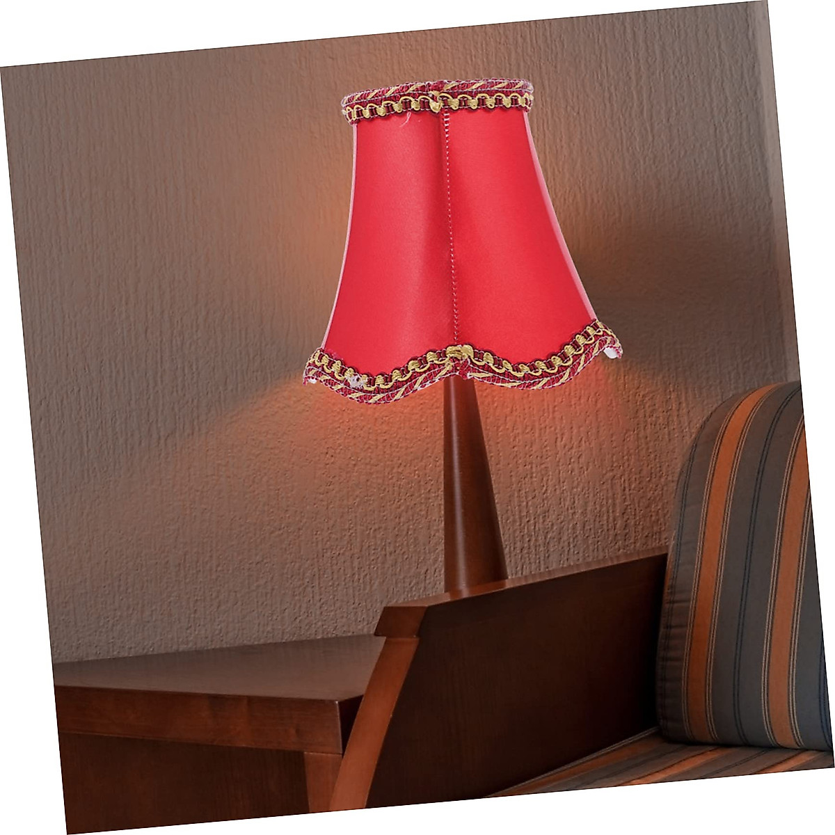 GARVALON 1pc Clip Bulb Lampshade White Chandelier Red Light Bulbs Lamp Shades for Table Lamps Floor Light Lampshades Gold Lamp Shades Small Lamp Shades Clip on Bulb Light Accessory Red Hood