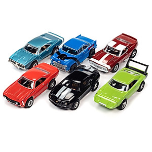 Auto World Xtraction R35 1969 Dodge Daytona Green HO Scale Slot Car