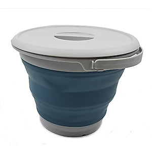 SAMMART 8.5L (2.2 Gallon) Collapsible Plastic Bucket with Lid - Foldable Round Tub with Lid - Portable Fishing Water Pail - Space Saving Outdoor Waterpot. Size 31cm Dia (Grey/Steel Blue, 1)