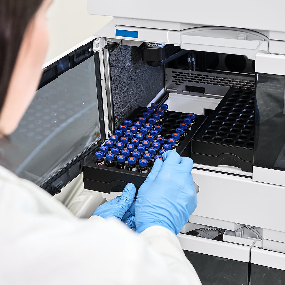 PATIKIL Vial Rack for 4ml Autosampler Vials, 2 Pack Vial Tray Holder 50-Well Stackable Test Tube Rack Vial Holder for Microcentrifuge Tubes, White