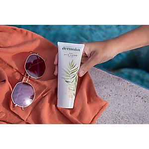 Dermaka Skin Cream 4 oz. All-Natural Skin Cream- Formulated by a surgeon to aide in healing damaged skin. Moisturizing Lotion helps issues that may cause skin irritation.