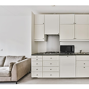 RCA 0.7 Cu. Ft. Microwave Oven - Small Microwave Oven Compact Microwave Ovens for Small Spaces, Countertop, Apartment 700 Watt Microwave - Black