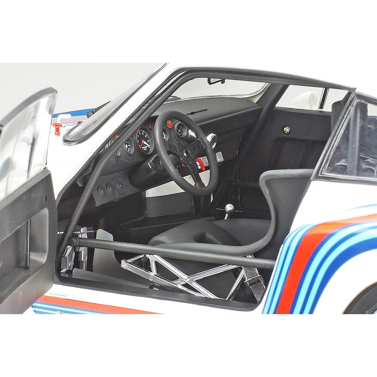Tamiya America, Inc 1/12 Porsche 935 Martini, TAM12057