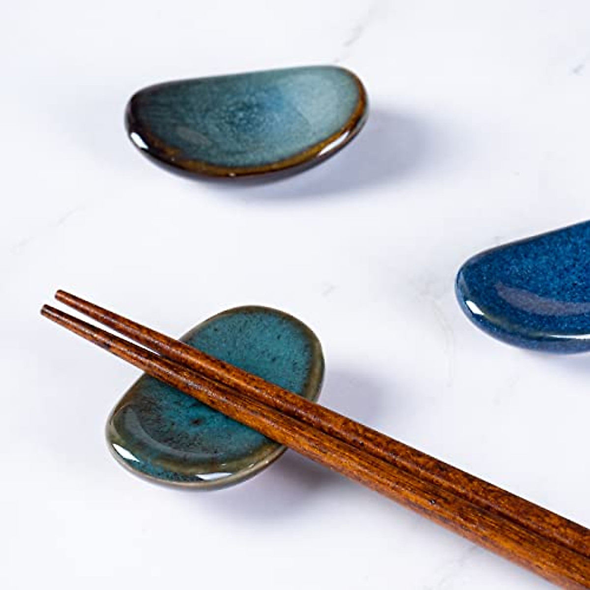 HOKELER Ceramic Chopsticks Holder Chopstick Rest Spoon Fork Stand Holder Set of 6, Multicolour