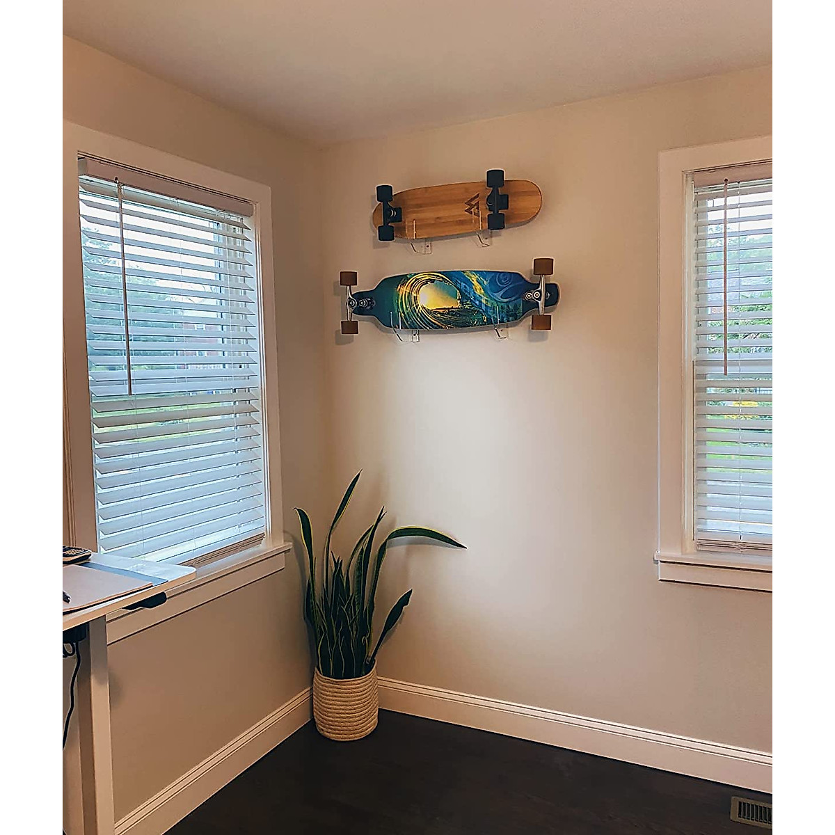 WANLIAN Skateboard Wall Mount Display Rack Skateboard Wall Rack Display Rack Hanger Rack Skateboard Wall Mount Bracket Deck Rack 1 Pair