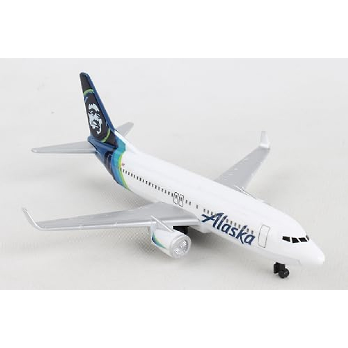 Daron Alaska Airlines Airport Playset with Die-Cast Metal Model Airplane with Plastic Parts, Cars and Transportation Toys for Kids Ages 3+