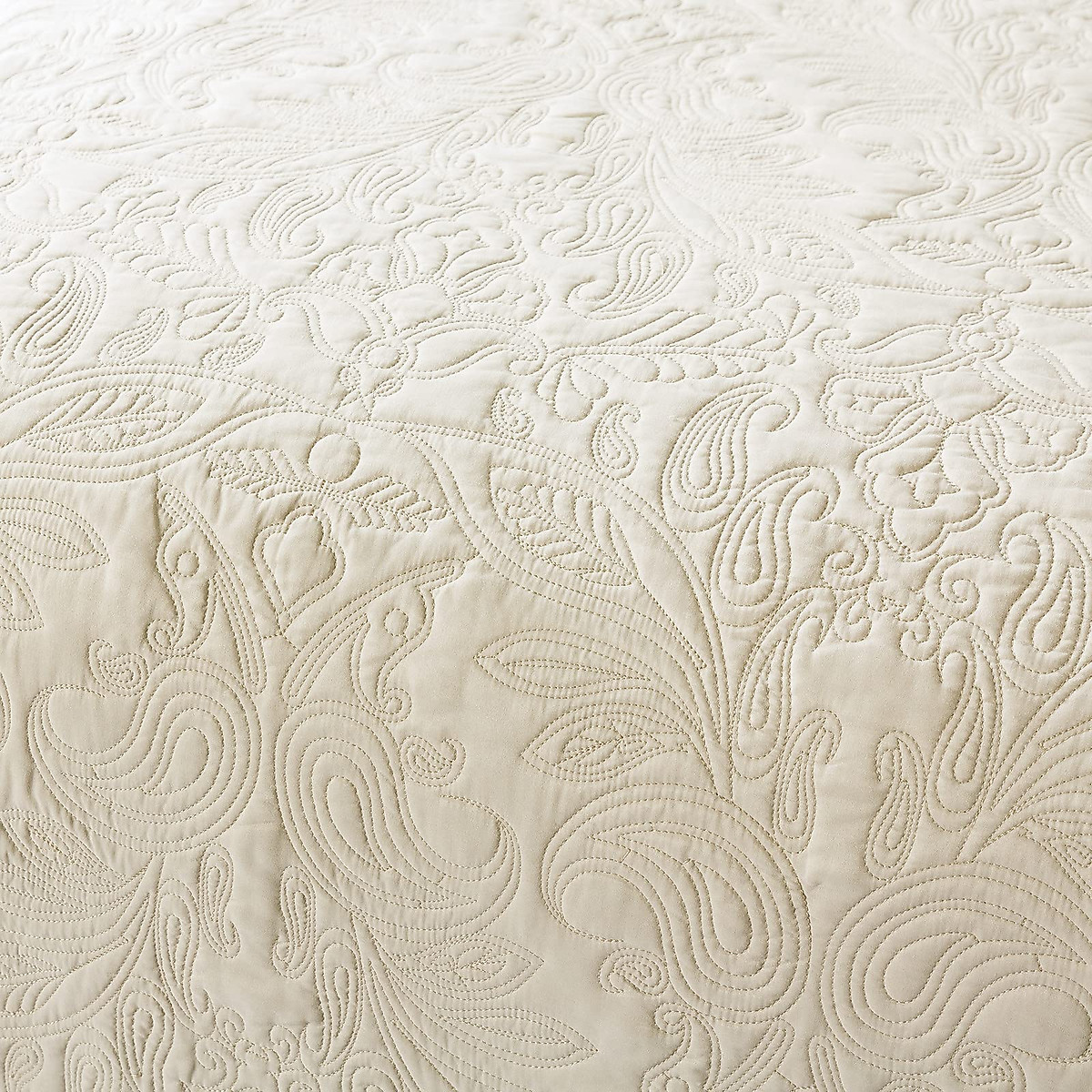 HoneiLife Quilt Set King Size - 3 Piece Embroidered Microfiber Bedspread Reversible Coverlet Lightweight Bedcover Paisley Pattern Bedding Set All Season Quilts-Beige