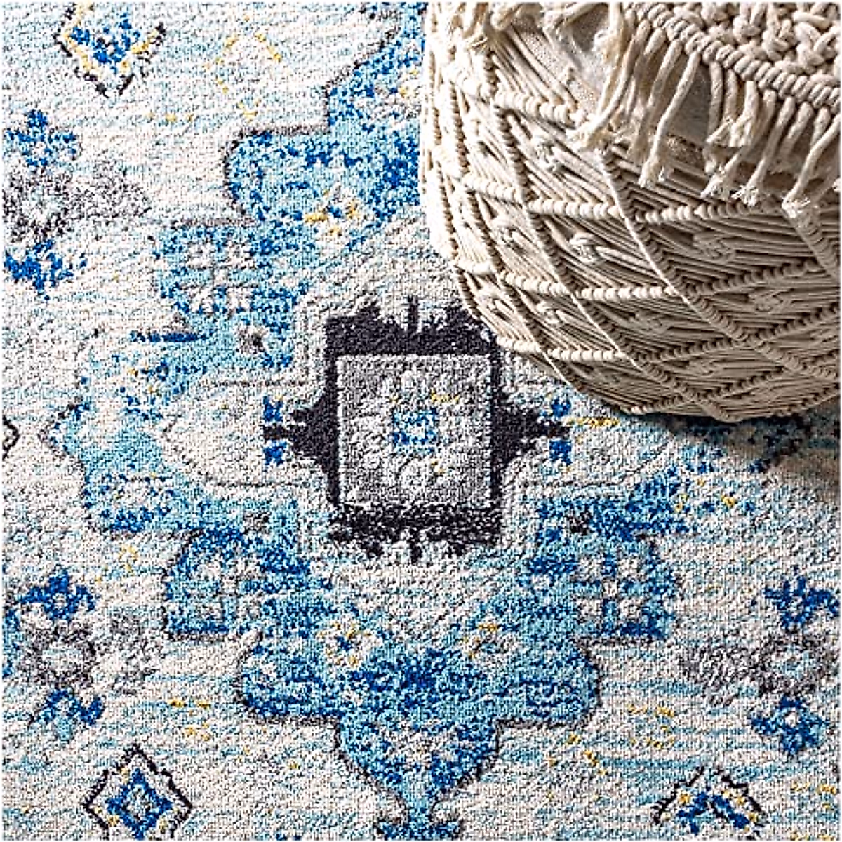 JONATHAN Y Modern Persian Boho Vintage Medallion Cream/Blue 3 ft. x 5 ft. Area-Rug, Bohemian, Easy-Cleaning, for Bedroom, Kitchen, Living Room, Non Shedding (MDP202A-3)