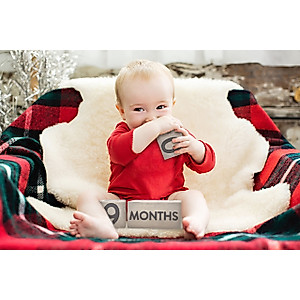 Pearhead Wooden Milestone Age Blocks, Gender-Neutral Baby Accessory for Photo Sharing, Weekly, Monthly, Year and Grade Growth Markers, Distressed Gray