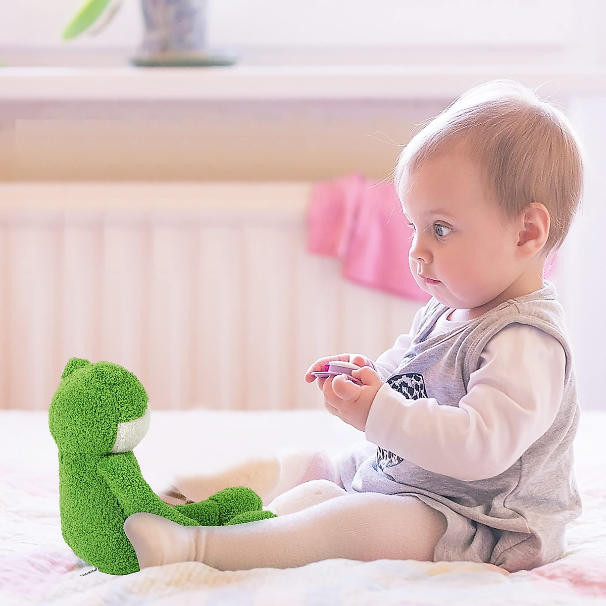 AEECASI Green Frog Plush Stuffed Animal,Soft Long-Leg Frog Plush Doll Toys,Super Cute Frog Toy Christmas Birthday Gifts for Boys Girls Kids Toddlers,Fluffy Stuffed Frog Plushie Decoration,15.7"