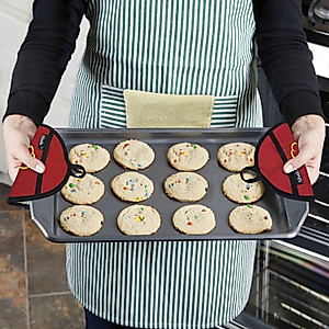 Alselo Pot Holders and Kitchen Towel, Heat Resistant Potholder 4 Piece with Microfiber Towel 1 Piece, Funny Baking Theme Hot Pats Festive Gift Oven Mitts for Cooking Baking BBQ (Dull-red, 5)