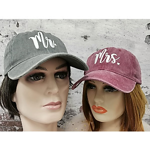 Mr. and Mrs. Hats, Embroidered Baseball Caps Snapback Hat, Bride Groom Matching Hats, Bridal Gift, Newlywed Honeymoon Wedding Gift, Couples Set