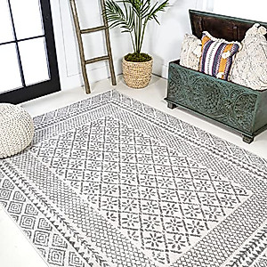 JONATHAN Y MOH107A-5 Athens Modern Geometric Boho Rug Indoor Area-Rug, Moroccan, Farmhouse, Southwestern Easy-Cleaning,Bedroom,Kitchen,Living Room,Non Shedding, Gray/Cream, 5 X 8