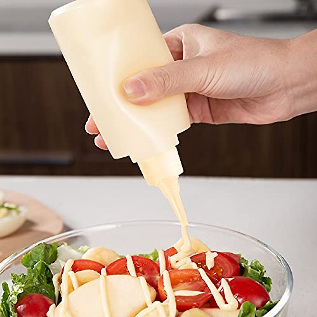 KUFUNG Condiment Squeeze Bottle, BPA Free Sauce Bottle With Wide Mouth & Small Pointed Nozzle for Ketchup, Mustard, Olive Oil, Glue, and More (500 ML, White)