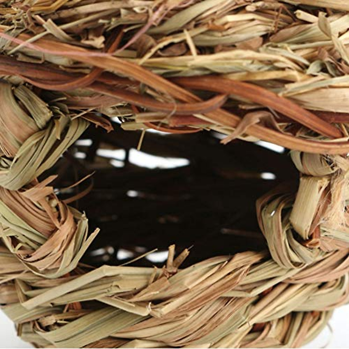 POPETPOP Hanging Bird House Handwoven Grass Bird Hut - Bird Nest for Parakeets Parrots Canary and Other Small Pets - Bird Cage Accessories - Size M