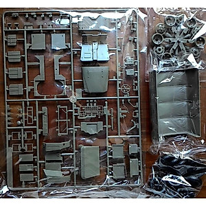 AFV-Club AF35004 Model Kit M35A2 2 1/2T Cargo Truck Re-Production