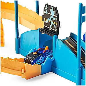 Paw Patrol, True Metal Chase Rescue Track Set with Exclusive Chase Die-Cast Vehicle, 1:55 Scale Kids Toys for Boys