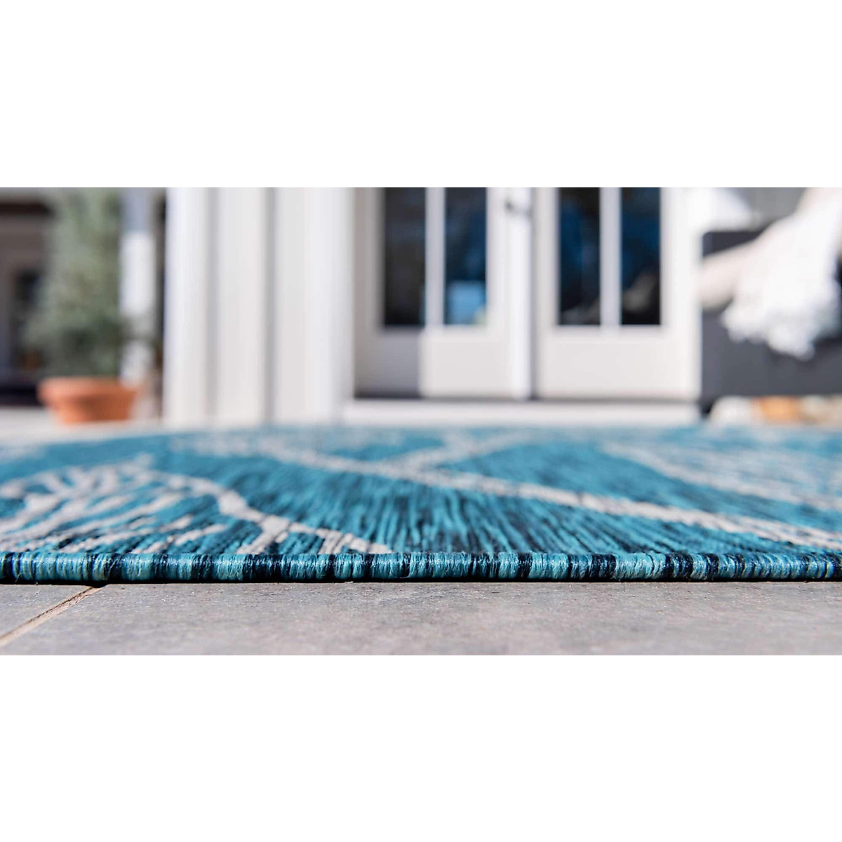 Unique Loom Outdoor Botanical Collection Area Rug - Leaf (4' 1" Round, Teal/ Ivory)