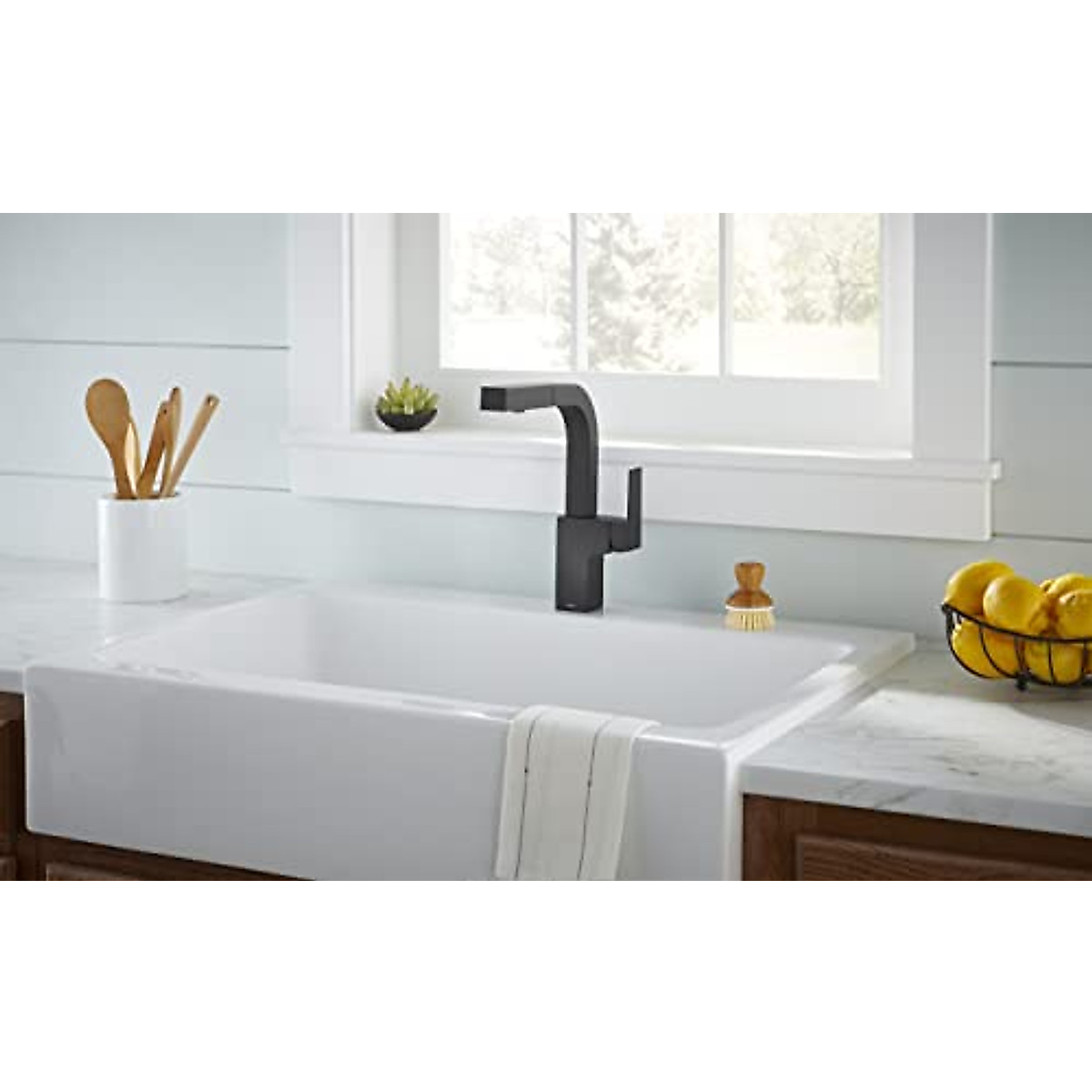 Gerber Plumbing Mid-Town Pull-Out Kitchen Faucet with Snapback Retraction