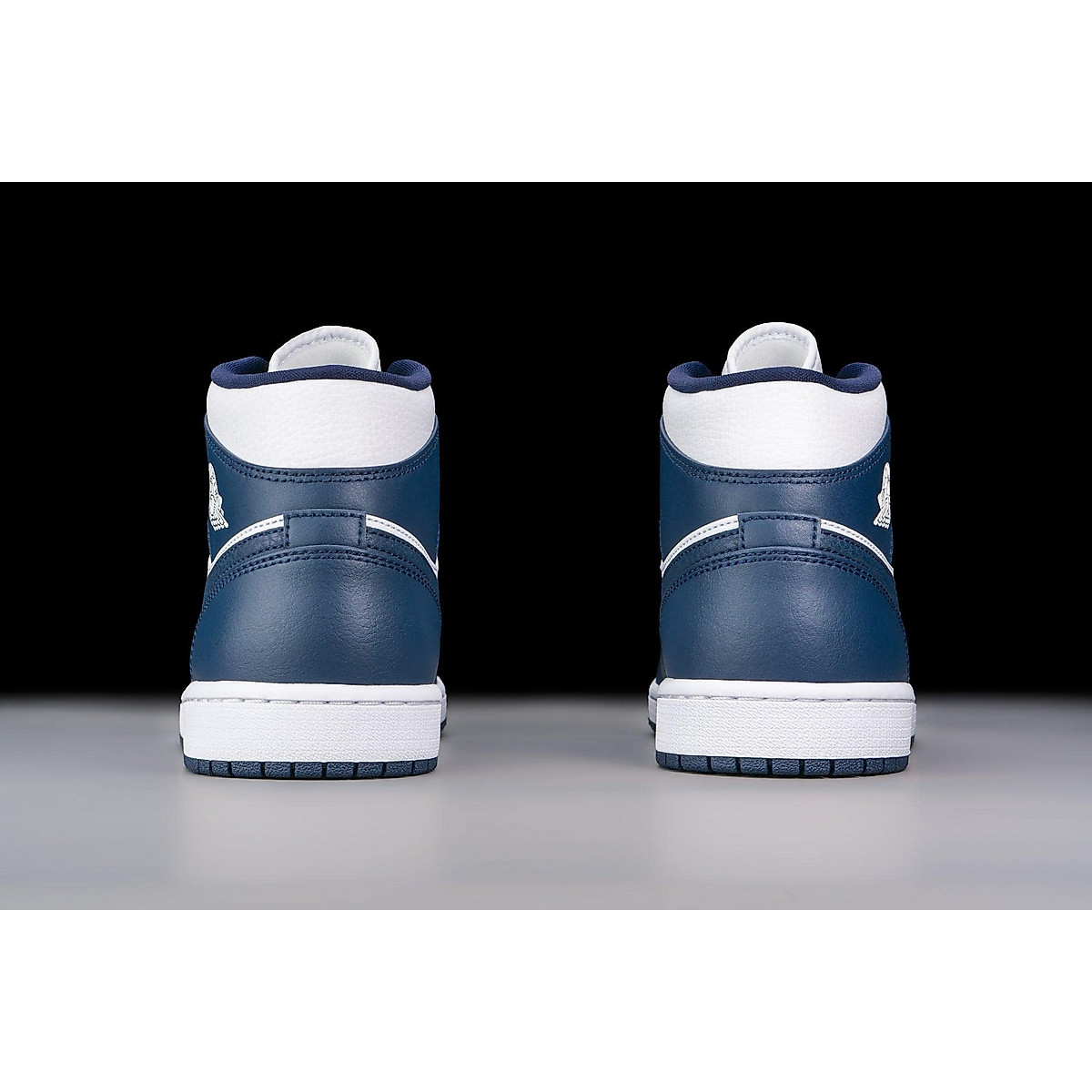 NIKE Men's Basketball Shoes, White White MTLC Gold Obsidian 174, 9