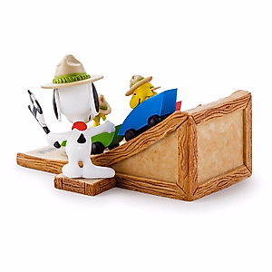 Hallmark Keepsake Ornament Peanuts The Race is On! Snoopy's Beagle Scouts Pinewood Derby with Woodstock