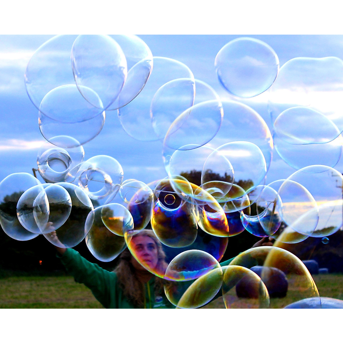 Dr Zigs Eco Giant Bubble Kit - Jumbo Set - Sustainable Wands and Professional Grade Solution, Outdoor, Garden Fun Toy.