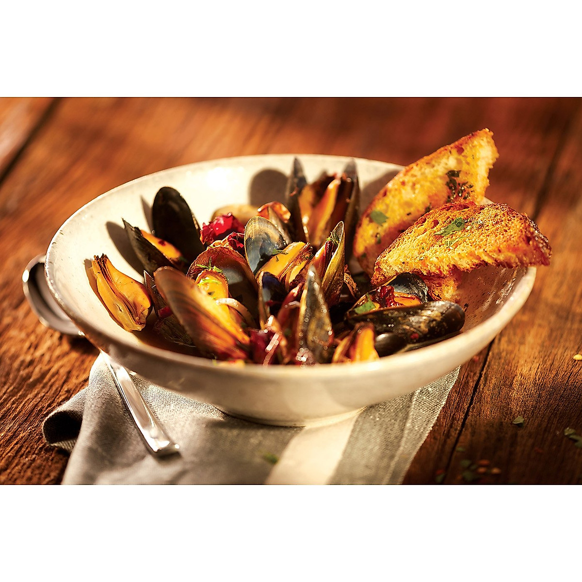 All-Clad HA1 Hard Anodized Nonstick Stockpot 4 Quart Induction Oven Broiler Safe 500F, Lid Safe 350F Pots and Pans, Cookware Black