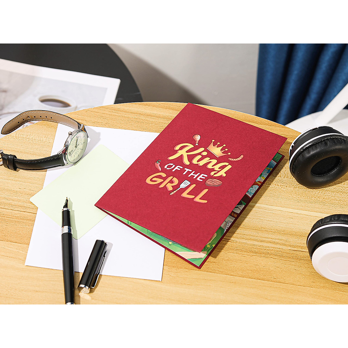 Liif King Of Grill Fathers Day Card, 3D Funny Fathers Day Pop Up Card, Funny Birthday Card For Dad, Men, Husband, Chef, Him, Grandfather, Dog Dad | With Message Note & Envelop (King Of Grill)