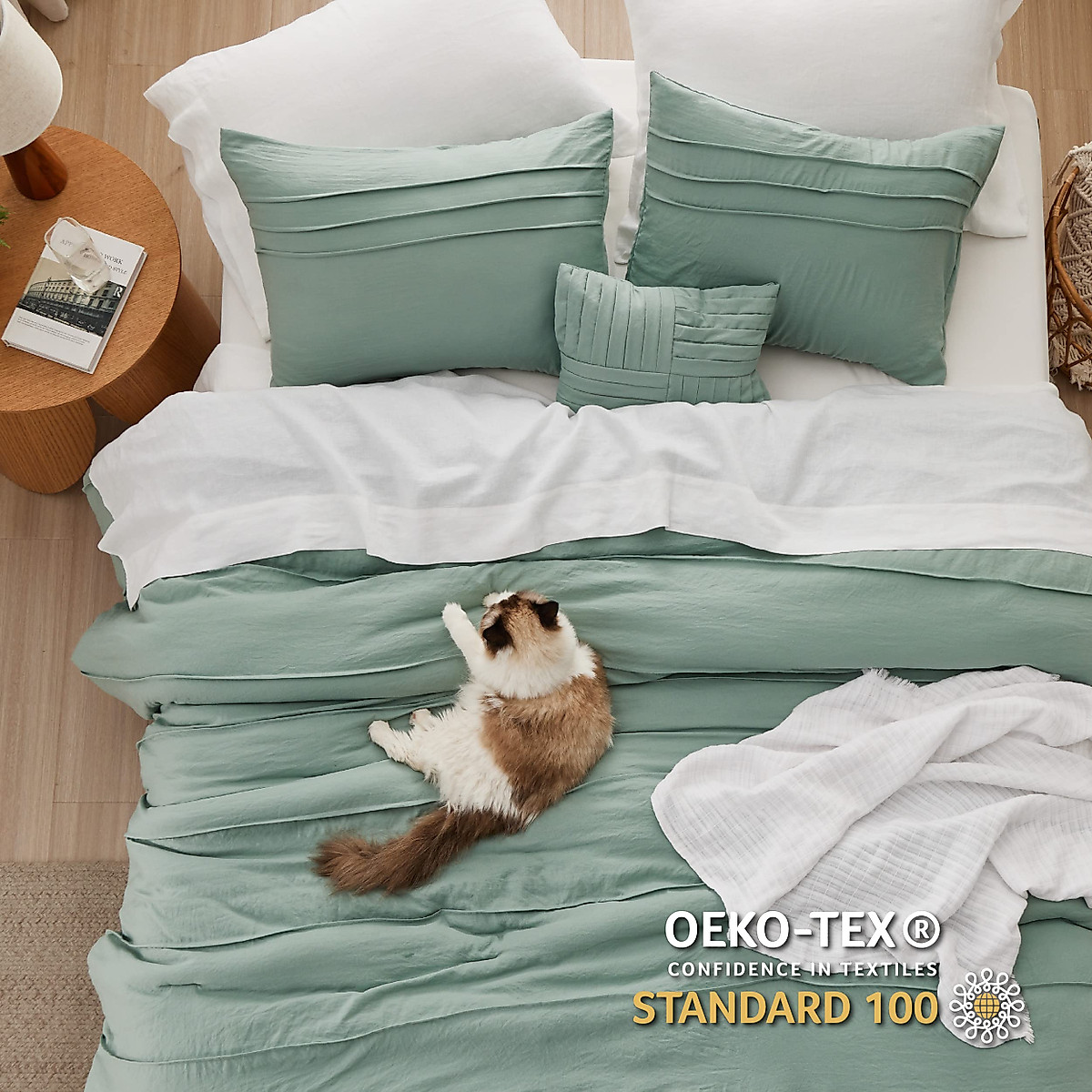 Bedsure Queen Comforter Set - 4 Pieces Pinch Pleat Bed Set, Sage Green Boho Bedding for All Season, 1 Soft Comforter, 2 Pillowcases, 1 Decorative Pillow