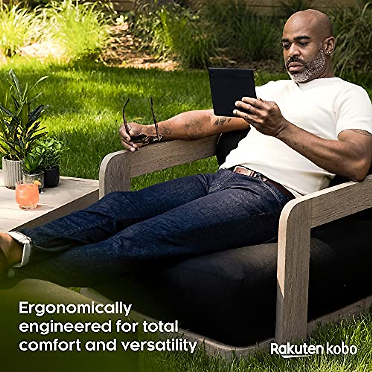 Kobo Sage | eReader with Green SleepCover & Stylus | 8” HD Glare Free Touchscreen | Waterproof | Blue Light Reduction | Bluetooth | WiFi | 32GB of Storage (Green + Stylus)