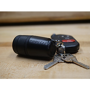 ZippyCap Reusable Silicone Straw | Built-in Universal SpillProof Twist Cap | Green Straw | Single Pack