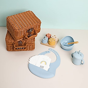 Baby Shower Gifts Basket Silicone Baby Feeding Set Supplies Includes Suction Bowl Spoon Baby Adjustable Bibs Sippy Cup Montessori Toy Monthly Milestone Cards Unique Baby Gifts Basket Essential Stuff