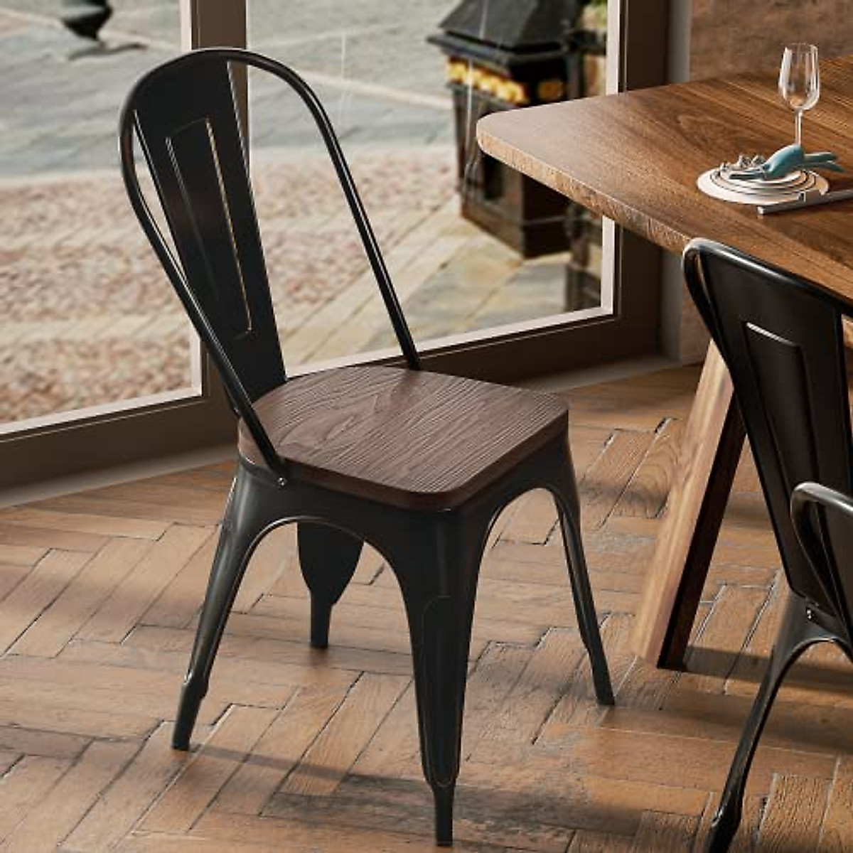 Shahoo Metal Dining Chairs - Stylish & Stackable Set of 4