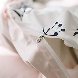 Fresh Flower Print 4 PCS Bedding Set 【1 Queen Duvet Cover + 2 Standard Pillowcases + 1 Queen Fitted Sheet】