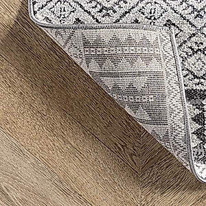 nuLOOM Mabe Geometric Aztec Runner Rug, 2' 8" x 8', Ivory