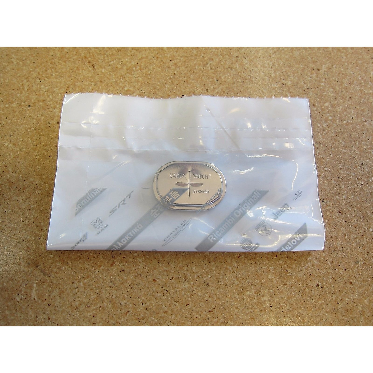 Chrysler Dodge Jeep Flashlight Lamp Battery Mopar OEM