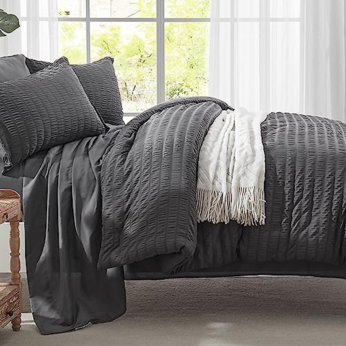 Zzlpp Queen Comforter Set 7 Pieces, Dark Grey Seersucker Bed in a Bag with Comforter and Sheets, All Season Bedding Sets with 1 Comforter, 2 Pillow Shams, 2 Pillowcases, 1 Flat Sheet, 1 Fitted Sheet