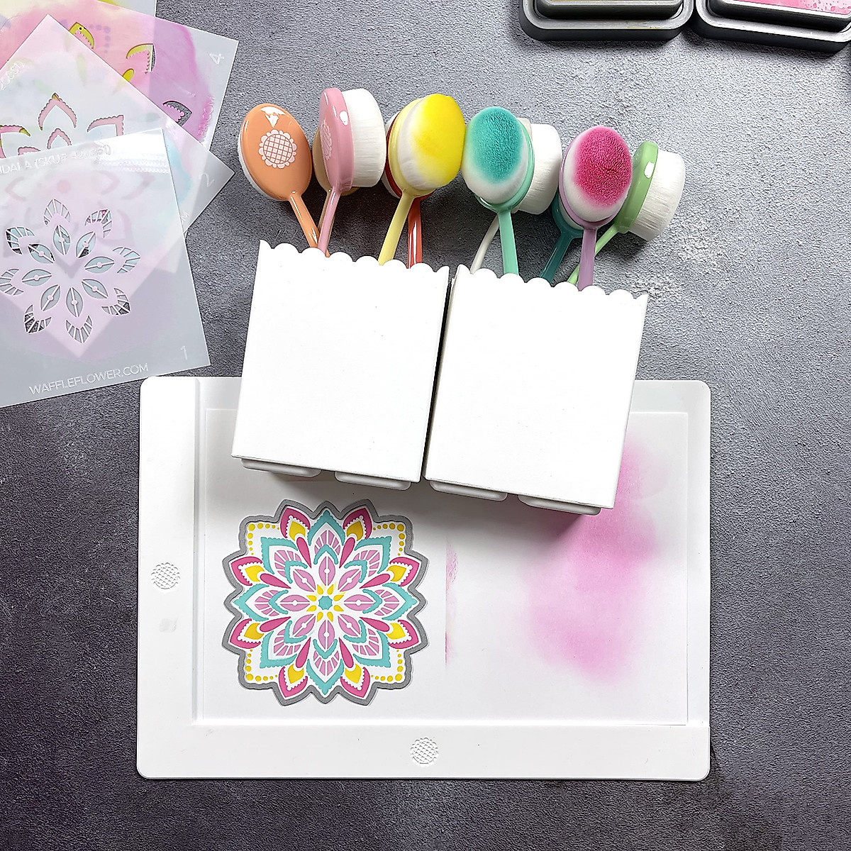 Waffle Flower Blending Brushes WFT021 - Not All Brushes are Created Equal. Waffle Flower Brings You This Set of 10 Blending Brushes for The Best Craft Experience.