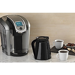 Keurig 2.0 Plastic Carafe 32oz Double-Walled with Easy-Pour Handle, Holds and Dispenses Up to 4 Cups of Hot Coffee, Compatible With Keurig 2.0 K-Cup Pod Coffee Makers, Black