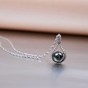 Red Lychee South Sea Cultured Black Pearl Necklace for Women 9-10 mm Round AAAA Quality Genuine Tahitian Pearl Pendant Necklaces Gift for Wife Mom Daughter