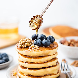 zhqinger Honey Jar with Dipper and Lid Glass Jars with Cute Little Bee Large Glass Jar Honey Syrup Container for Kitchen Coffee Bar Baking