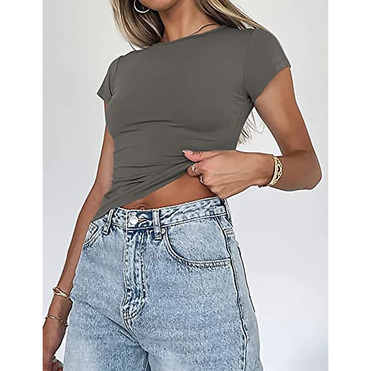 ZHENWEI 2 Piece Women's Workout Gym Compression Shirts Cute Basic Cap Sleeve Slim Fitted Crop Tee Top Black&Grey S