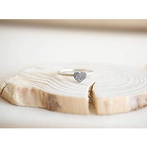 Molywoo Personalized Fingerprint Rings for Women Tiny Dainty Fingerprint Heart Ring Customized Jewelry for Mother Gift (7)